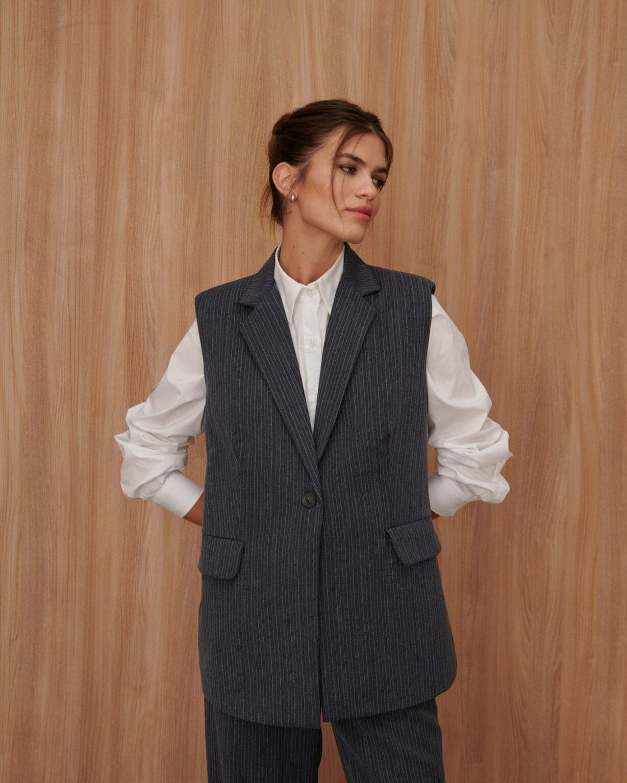 Outfits con chaleco sastrero para mujer 2026 | Moda Argentina